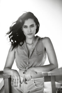 Hande Dogandemir Height, Husband Net Worth Explore Secrets