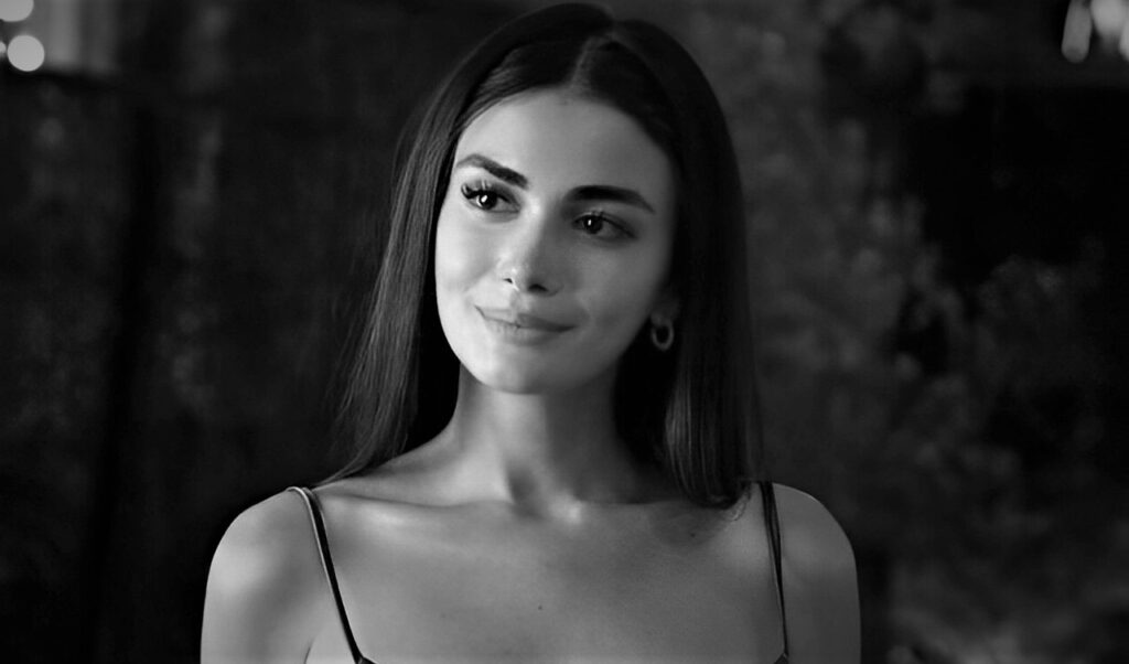 Ozge Yağız Height, Husband Net Worth Secrets Revealed - Buzztify
